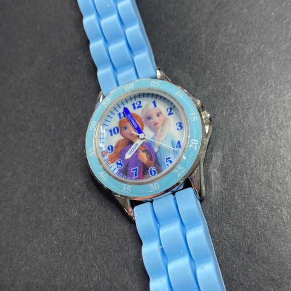 Disney | Accessories | Disney Accutime Watch Featuring Frozen Featuring ...